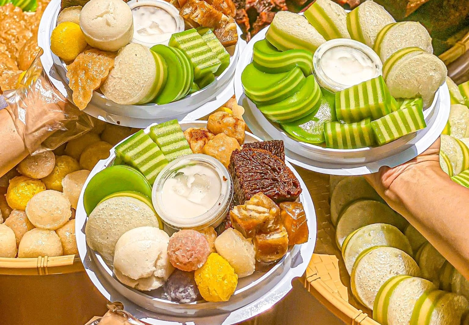 Top 5 loại bánh đặc sản miền Tây khách du lịch nên thử