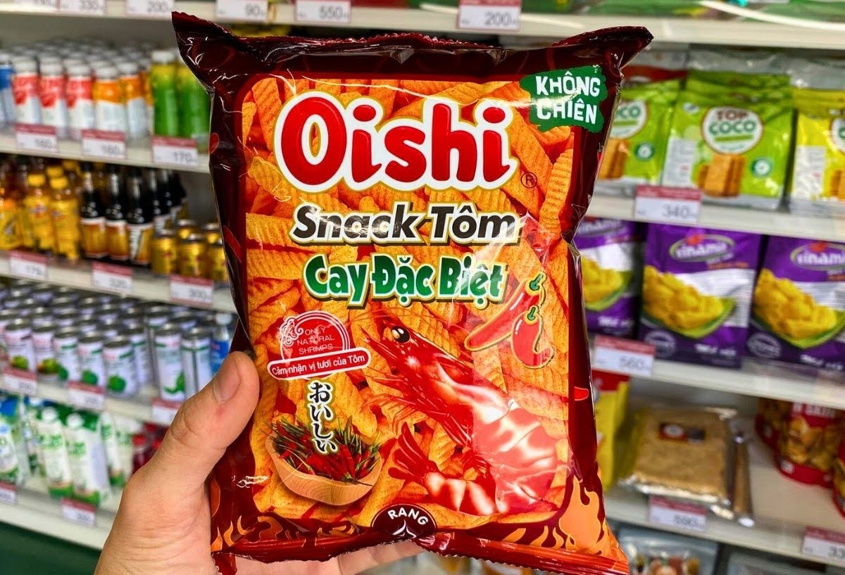 Giá 1 thùng 10 gói Snack Oishi tôm cay đặc biệt 34g bao nhiêu?